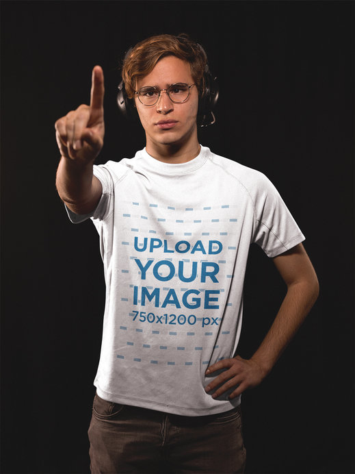 Placeit - eSports Jersey - Number One Man with Headphones