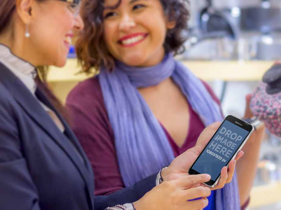 Placeit - Samsung Galaxy S5 Mockup Of Friends Having Fun At The Mall